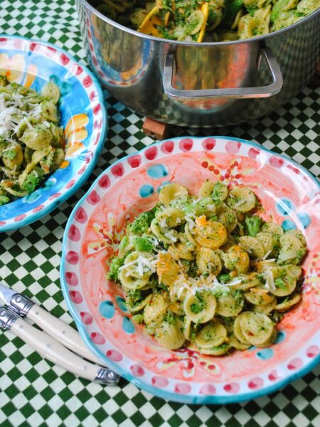 Rocket pesto pasta + poachie • cammienoodle